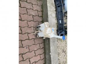 KIA CEE'D 2 12-18 xenonos komplett Ablakmosó tartály / ablakmosó tartály
